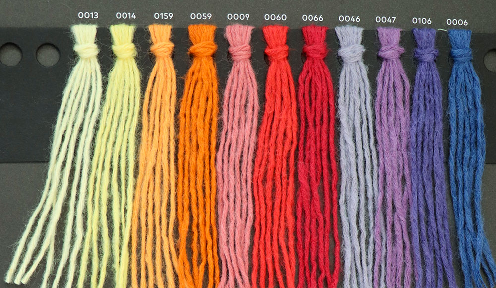 WoolAddicts by Lang Yarns Whisper | Jeu de mailles